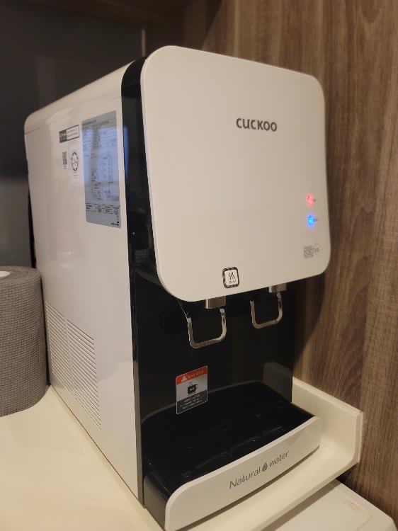 Cuckoo water dispenser, TV & Home Appliances, Kitchen Appliances, Water ...