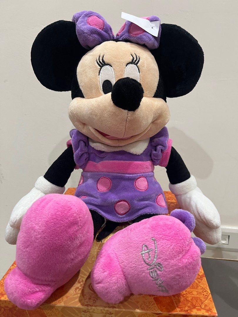 全新正Disney 米妮Minnie Mickey 米老鼠造型玩偶娃娃, 書籍、休閒與玩具, 玩具、公仔、桌遊在旋轉拍賣