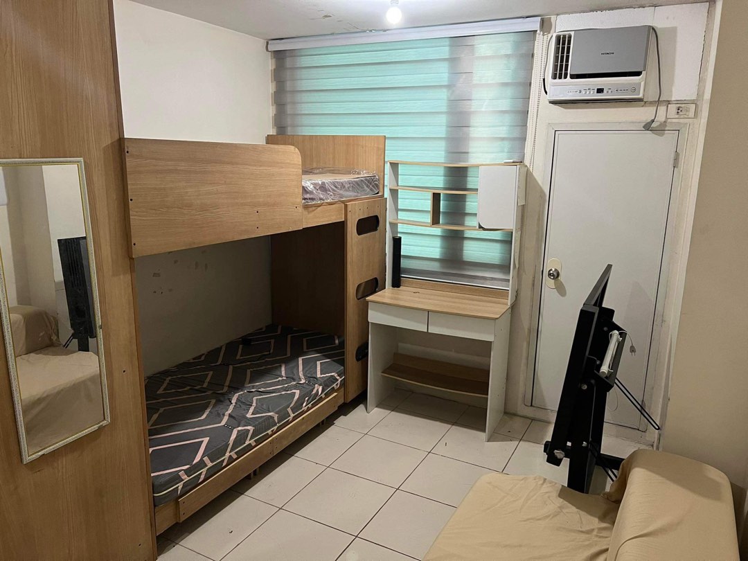 For Sale at University Tower 2 infront of UST / near FEU Espana Manila ...