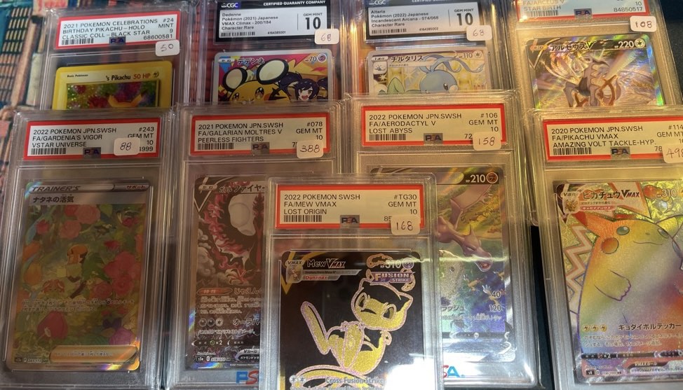 Psa 10 Pokémon slabs mew moltres pika, Hobbies & Toys, Toys & Games on ...