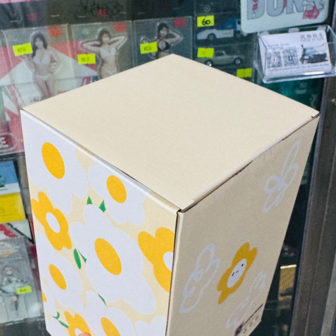 現貨 How2Work x Jessica Ng Estelle H2W, 興趣及遊戲, 玩具 & 遊戲類 - Carousell