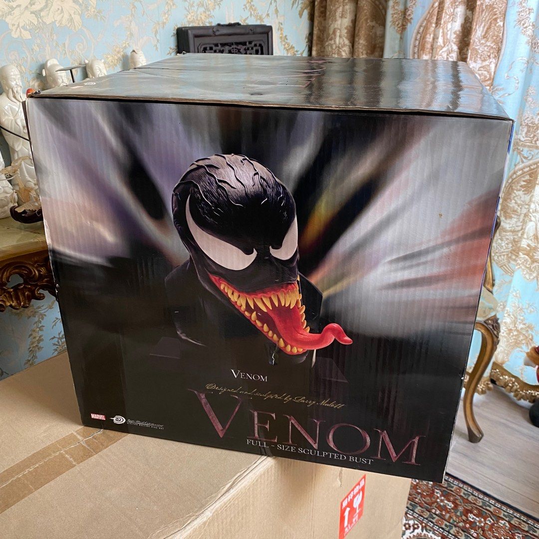 Alex Ross venom life size bust Marvel, Hobbies & Toys, Toys & Games on ...