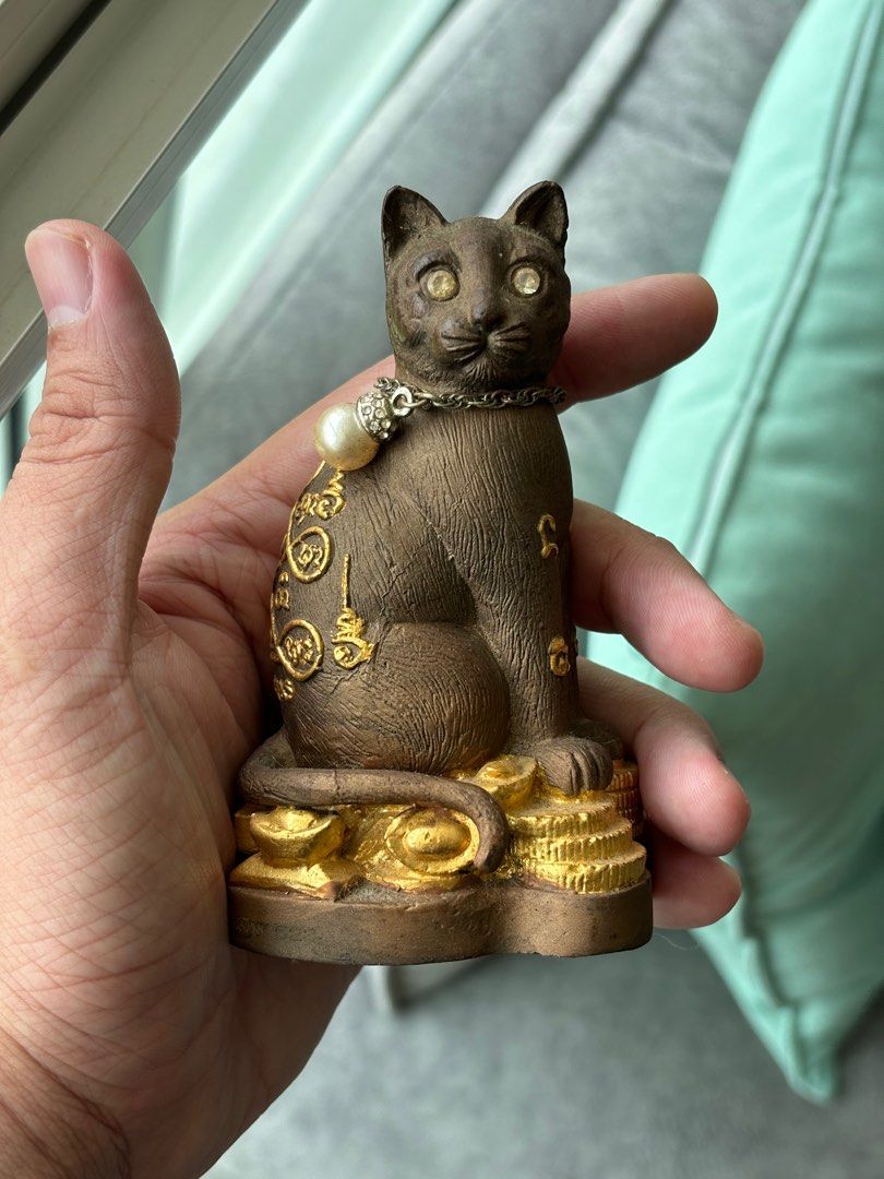 Archan Nikom Lucky Cat, Hobbies & Toys, Memorabilia & Collectibles, Religious Items on Carousell