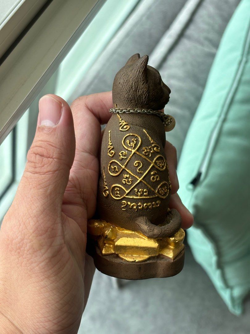 Archan Nikom Lucky Cat, Hobbies & Toys, Memorabilia & Collectibles, Religious Items on Carousell