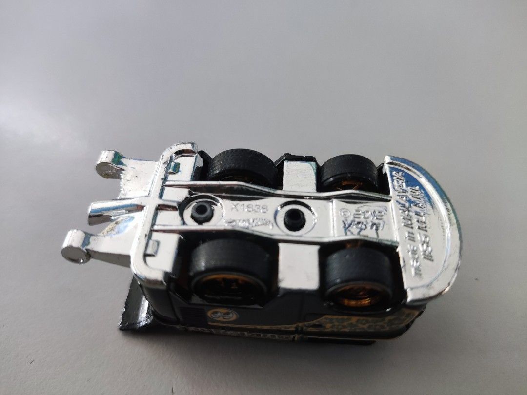 Hot Wheels Kool Kombi Moon Eyes, Hobbies & Toys, Toys & Games on Carousell