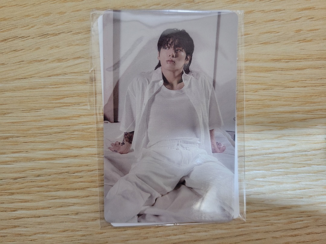 Jungkook Golden Live On Stage Offline LD 2, Hobbies & Toys, Memorabilia ...