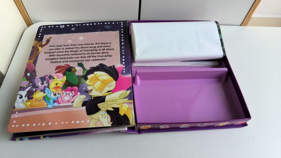 My little pony Busy book box set Missing figurines With playmat ...