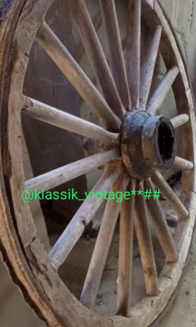 Roda dokar/delman tua jadul, Antik, Lainnya di Carousell
