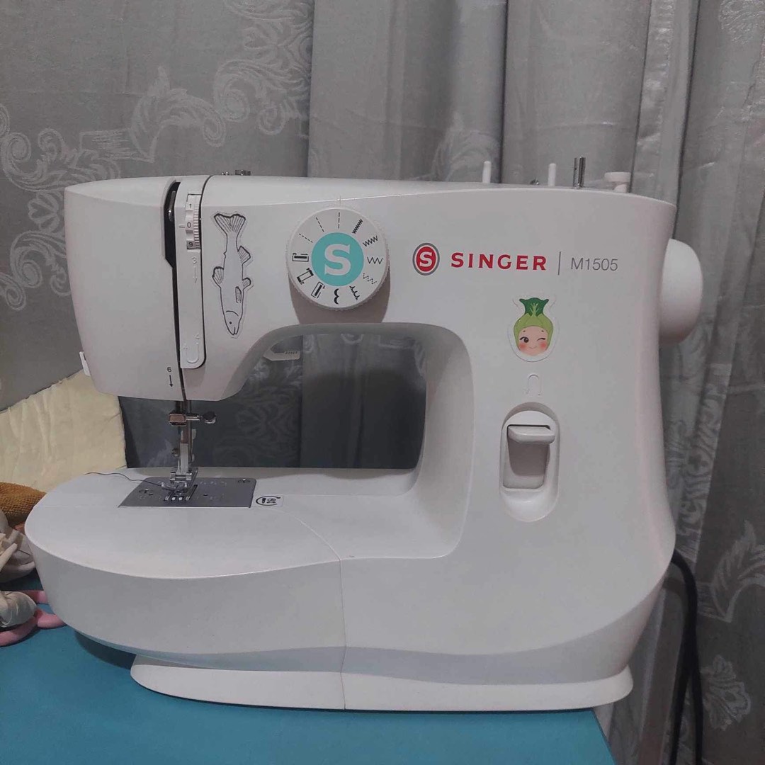 [SOLD] Singer M1505 sewing machine + freebies, TV & Home Appliances ...