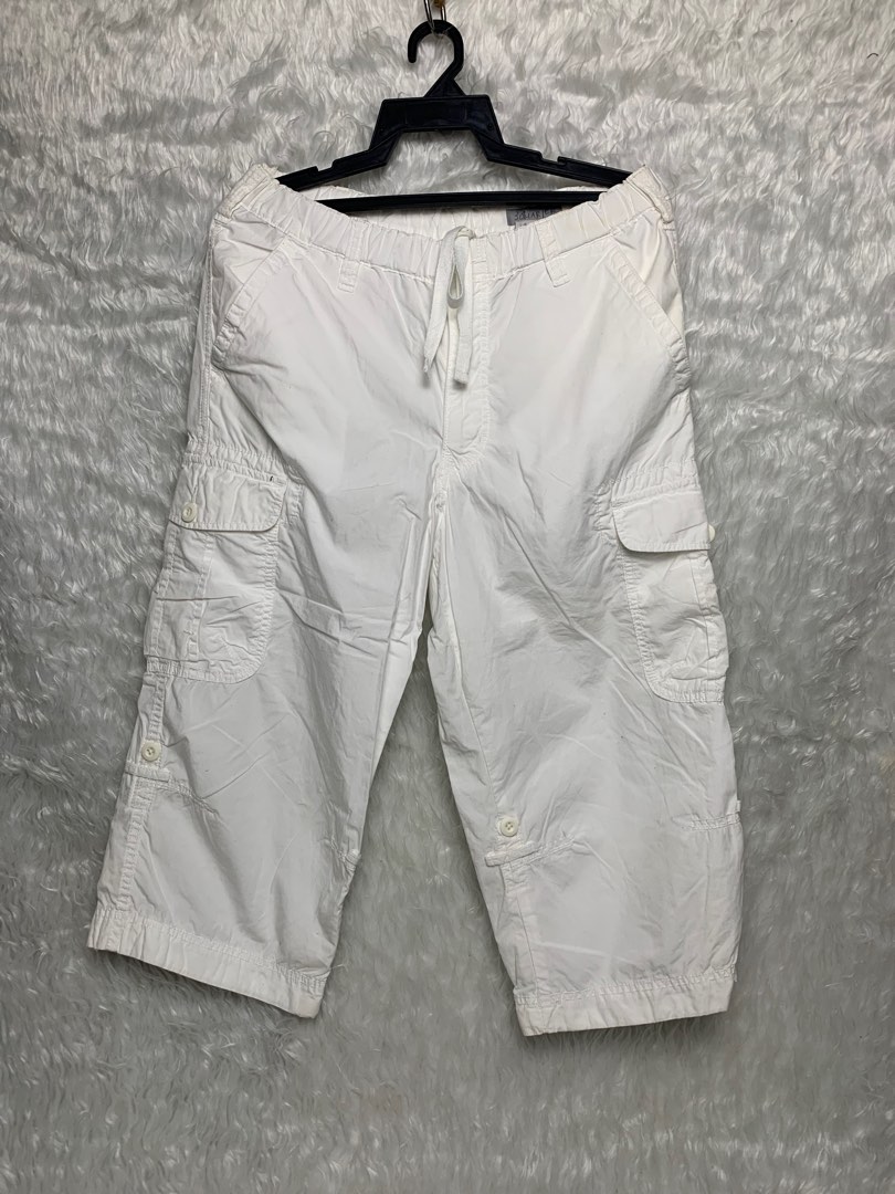 UNIQLO 3 quarter three quarter white, Men's Fashion, Bottoms, Shorts on ...
