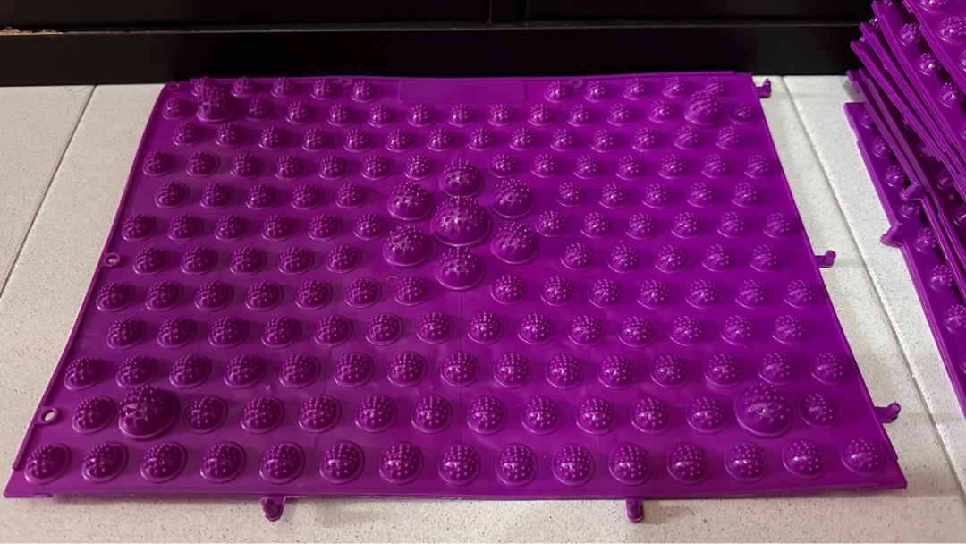 Acupuncture mat, Hobbies & Toys, Toys & Games on Carousell