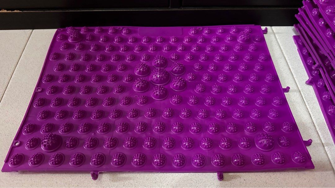 Acupuncture mat, Hobbies & Toys, Toys & Games on Carousell