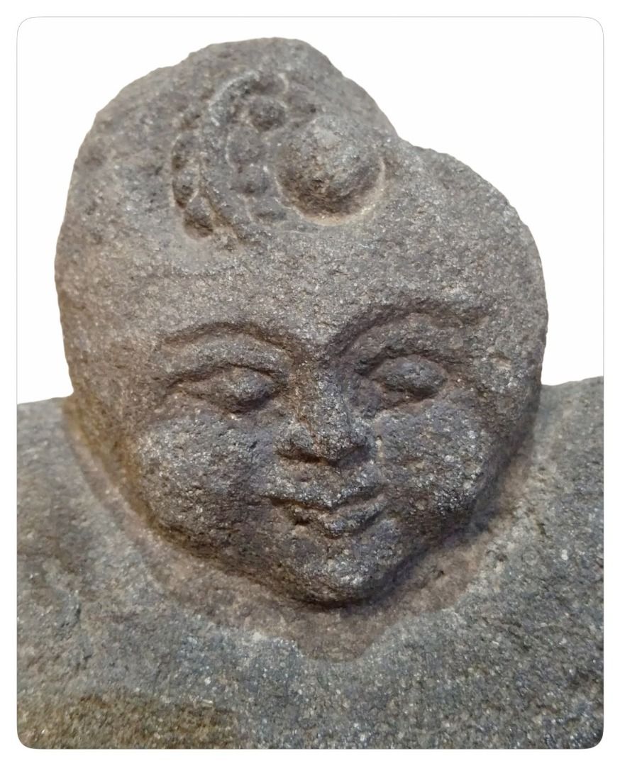 Arca Kuno Megalitikum Bermotif Ibu, Antik, Pajangan di Carousell