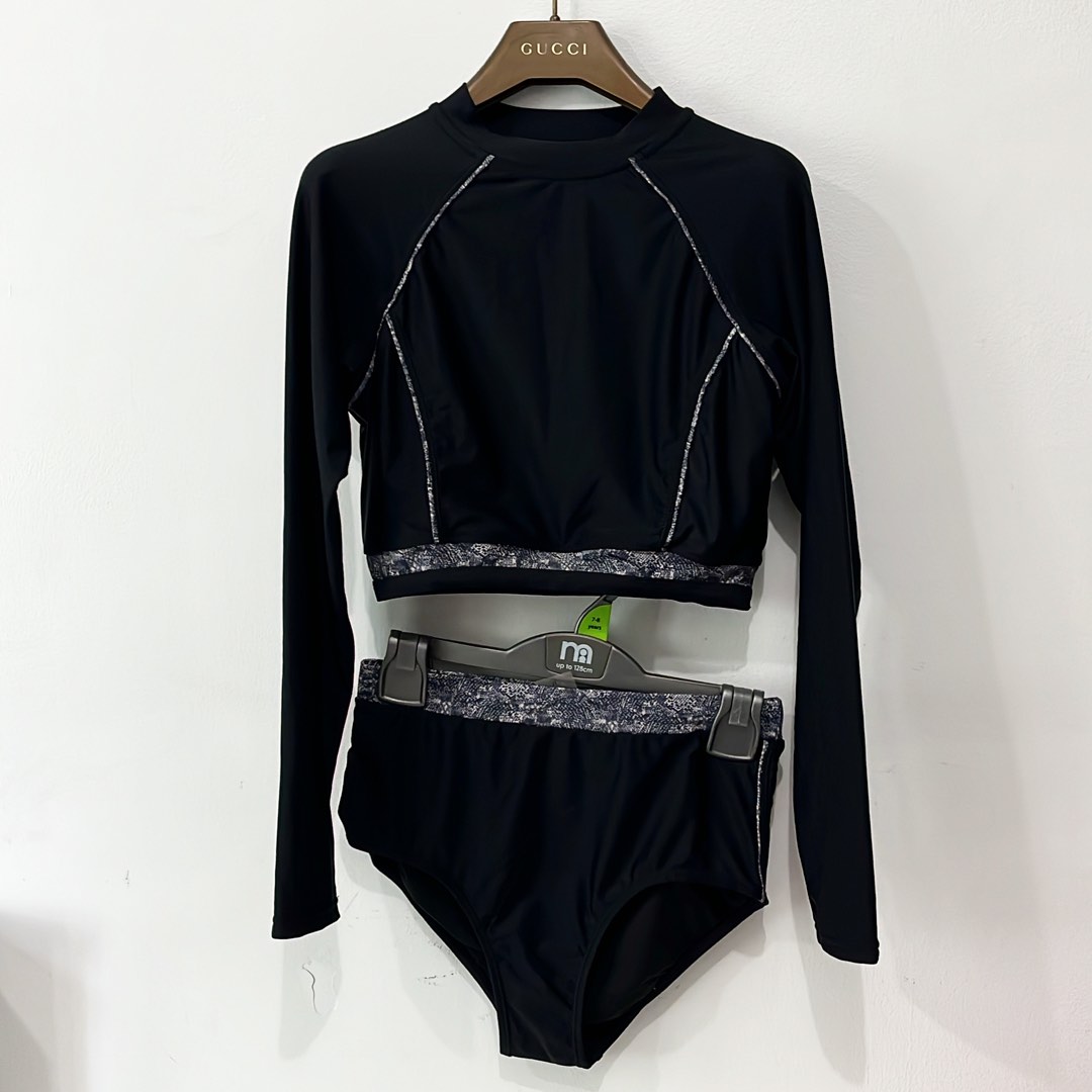 Coco Cabana set rash guard, Women's Fashion, Swimwear, Rash guard on ...