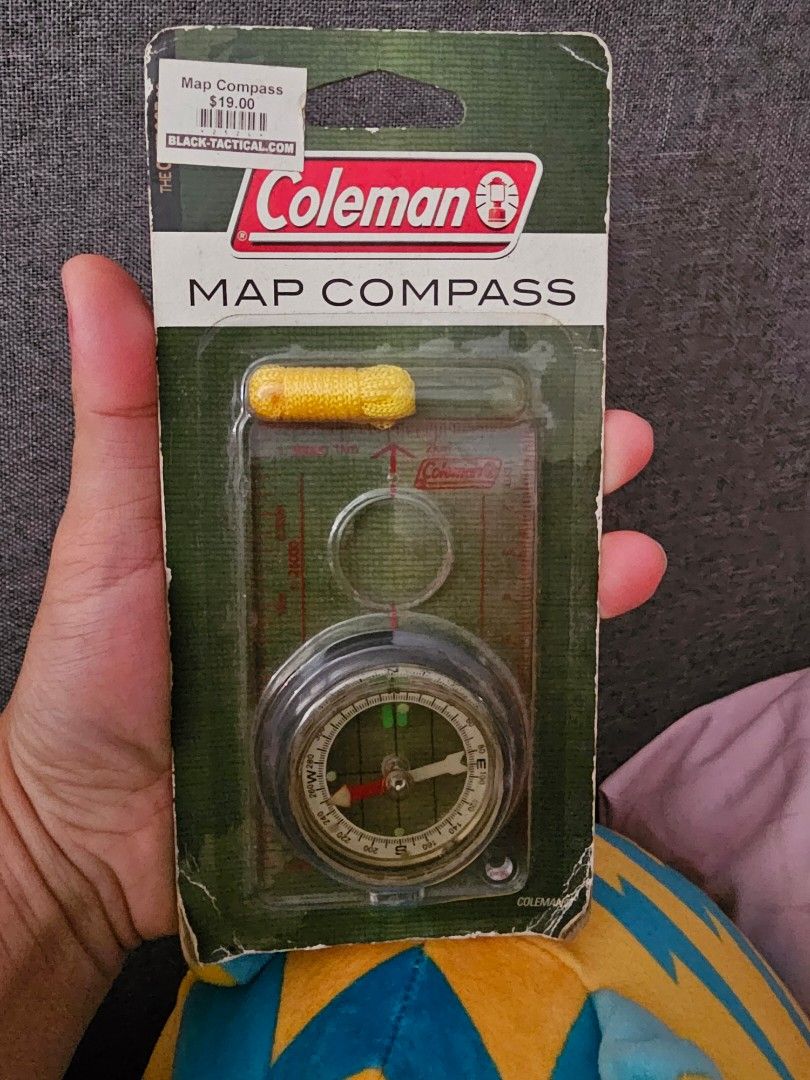 Coleman Map Campass, Hobbies & Toys, Travel, Travel Essentials ...