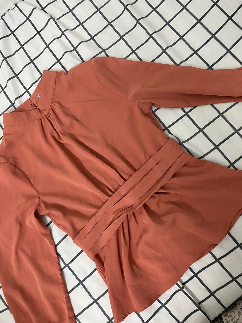 Filanto peach color, Women's Fashion, Tops, Blouses on Carousell