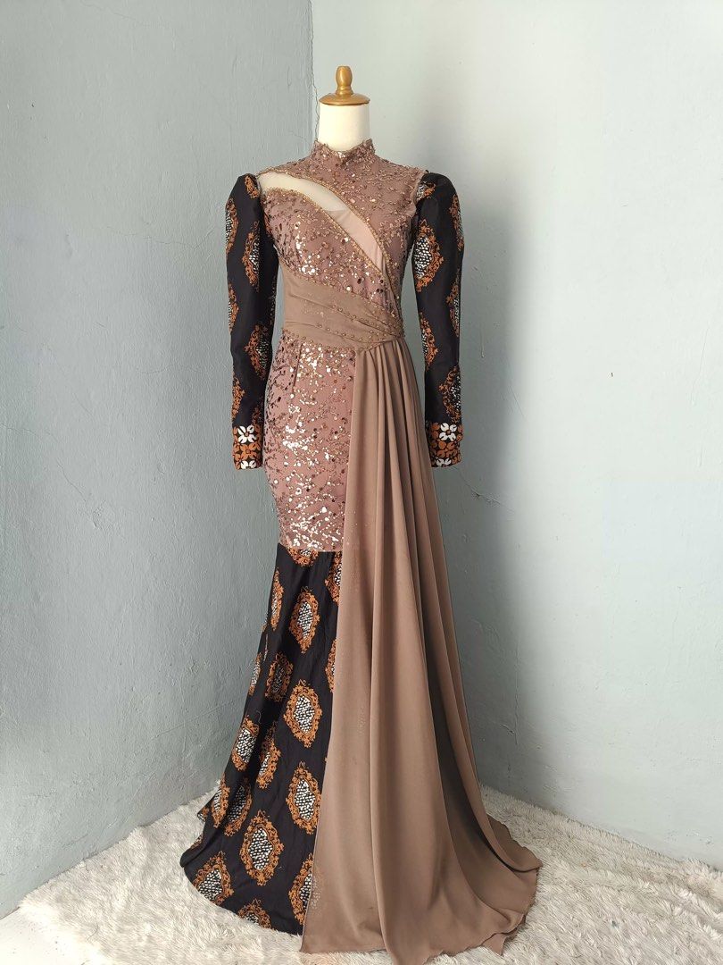 GAUN BATIK FASHION SHOW, Fesyen Wanita, Pakaian Wanita, Gaun & Rok di ...
