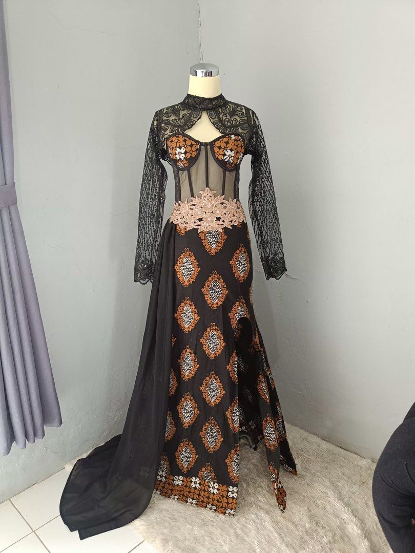 GAUN BATIK FASHION SHOW, Fesyen Wanita, Pakaian Wanita, Gaun & Rok di ...