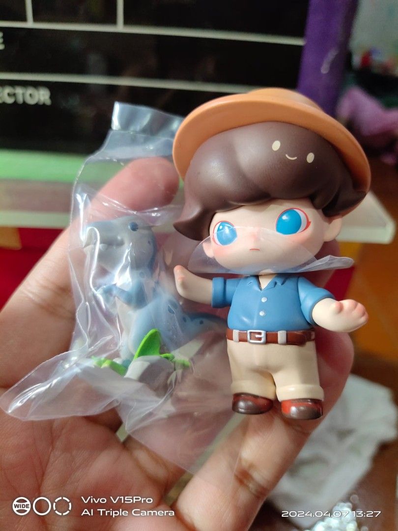 Popmart X Dimoo Jurassic World Dinosaur Trainer, Barang Yang Dicari di ...