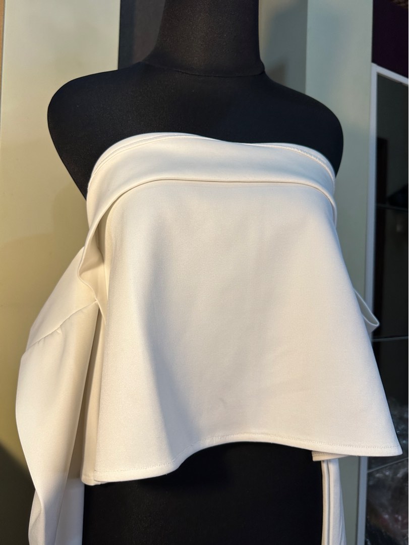 Sabrina Top / Off Shoulder Top / Atasan Putih, Fesyen Wanita, Pakaian ...