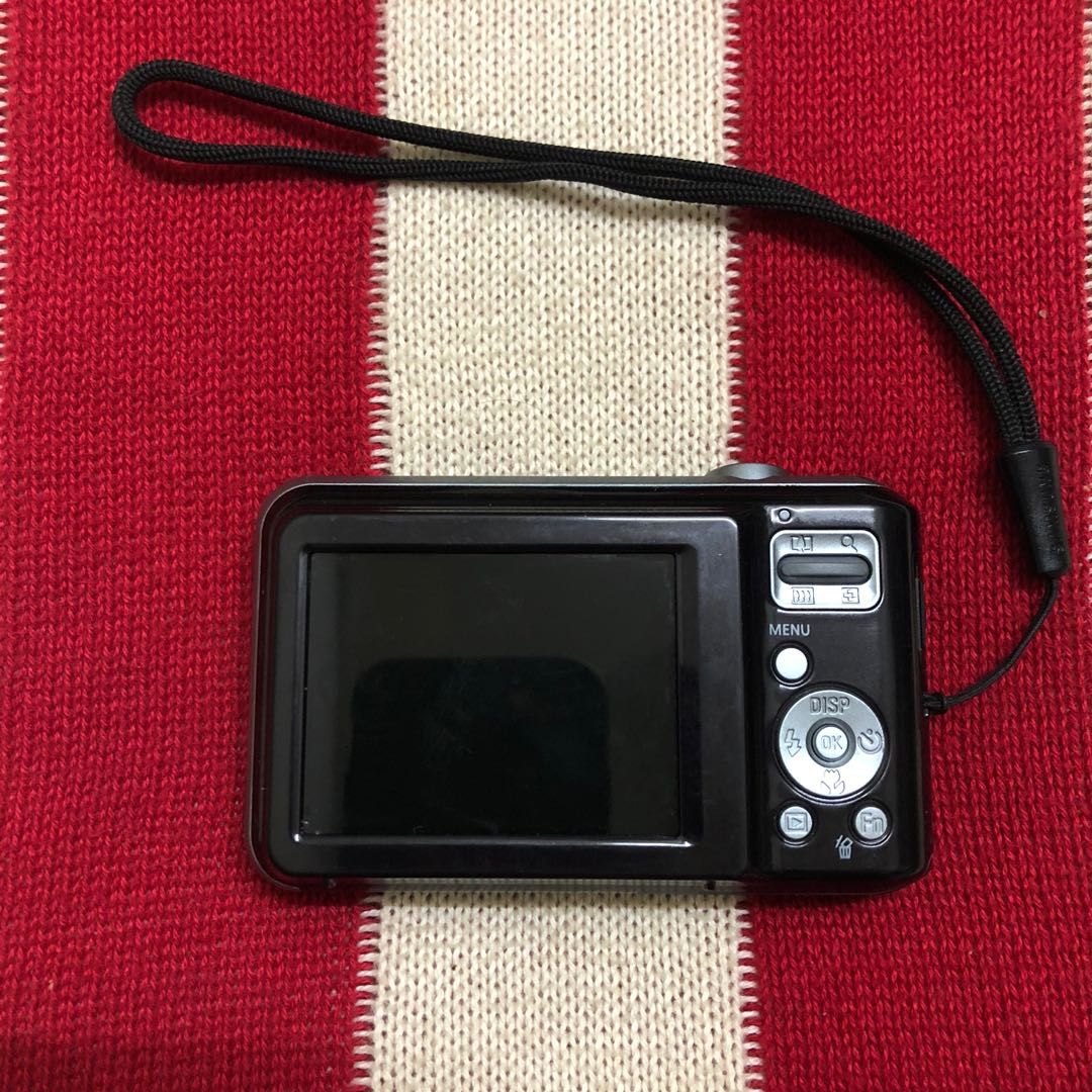 Samsung ES65 Camera Digital CCD, Photography, Cameras on Carousell