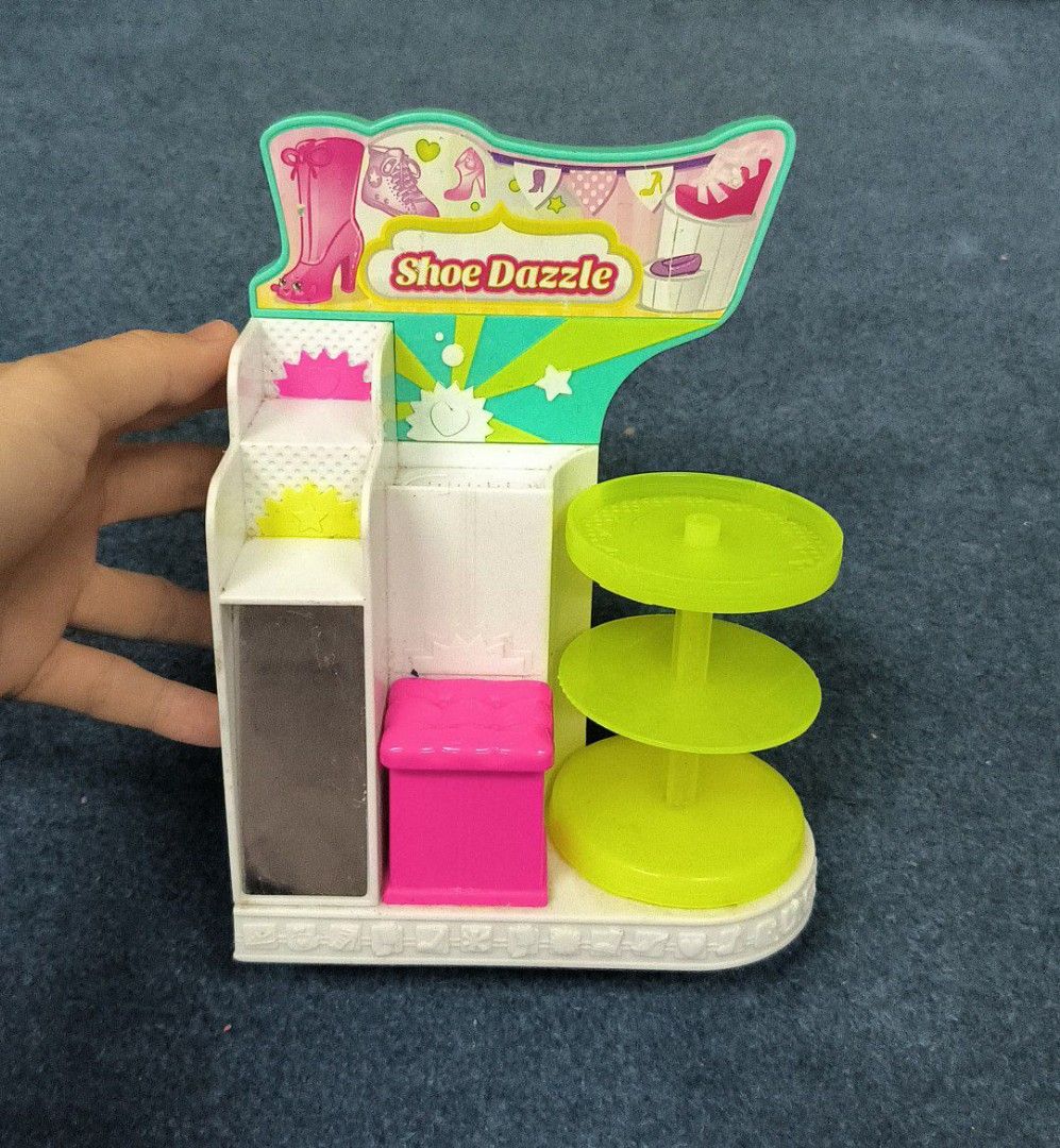 Shopkins Shoe dazzle Playset, Hobbies & Toys, Collectibles ...