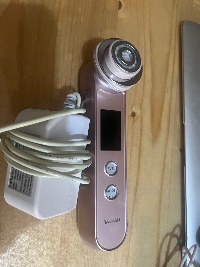 Yaman RF Beaute Photo PLUS (HRF10T) LED射頻再生美顏機 粉色限量, 美容＆個人護理, 健康及美容 ...