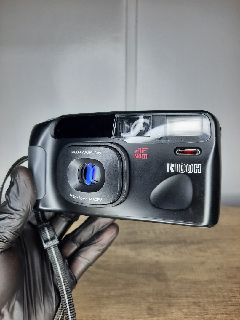 1991 Ricoh RZ 800 Film Camera (Point and Shoot), Photography, Cameras ...
