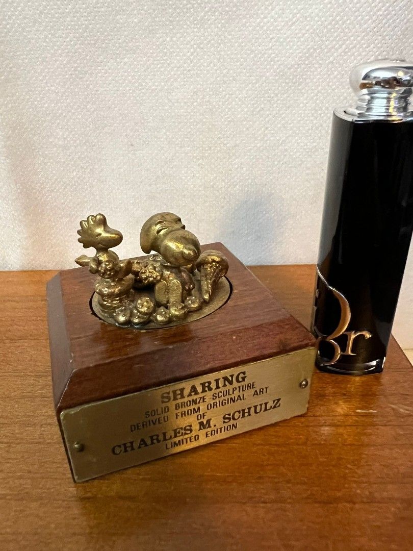 *全新 Snoopy 史努比 珍藏擺設* Solid Bronze Sculpture Derived From Original Art ...