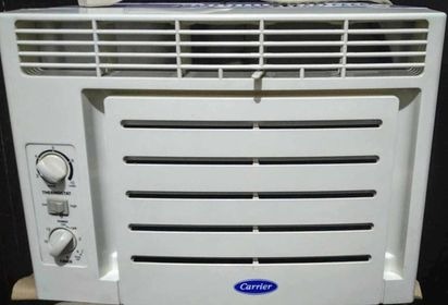 Carrier .6hp window type, TV & Home Appliances, Air Conditioning and ...