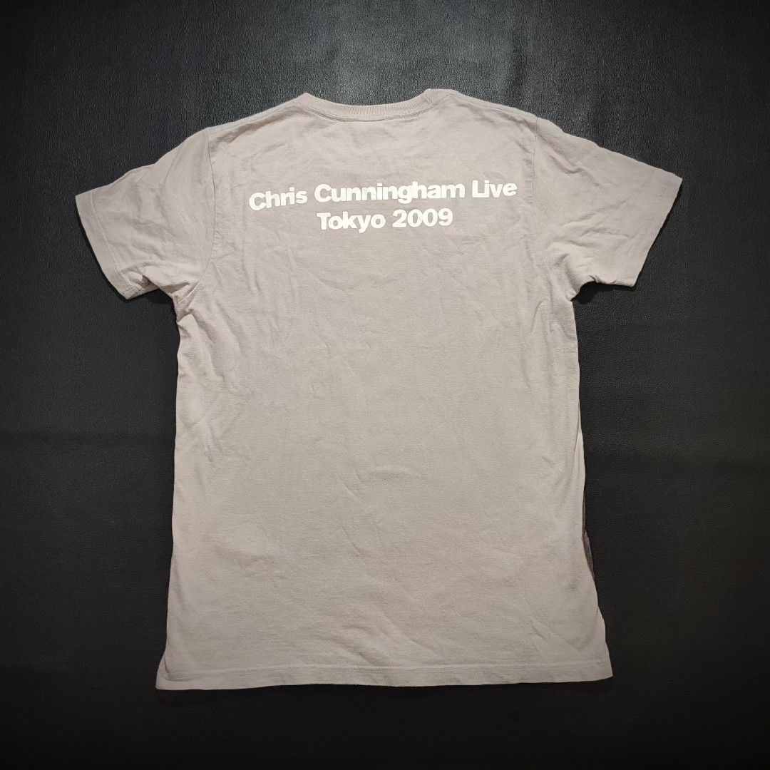 Chris Cunningham, Fesyen Pria, Pakaian , Atasan di Carousell