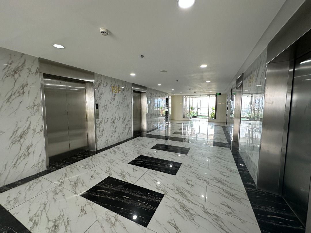 For Sale Coastal Luxury Residences, Tambo Paranaque very near Okada ...