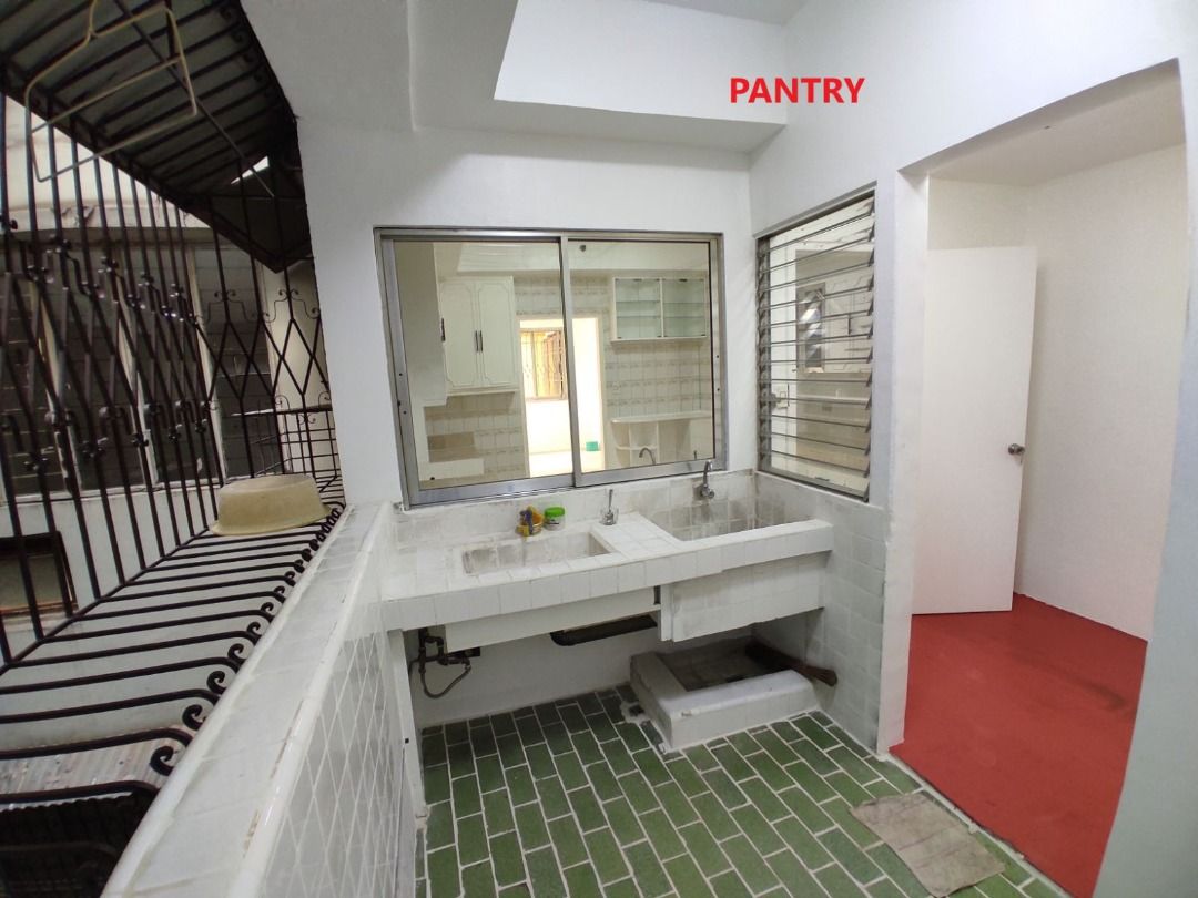 For Sale Condo in Binondo, Tomas Mapua Street near Ongpin 3 Bedrooms ...