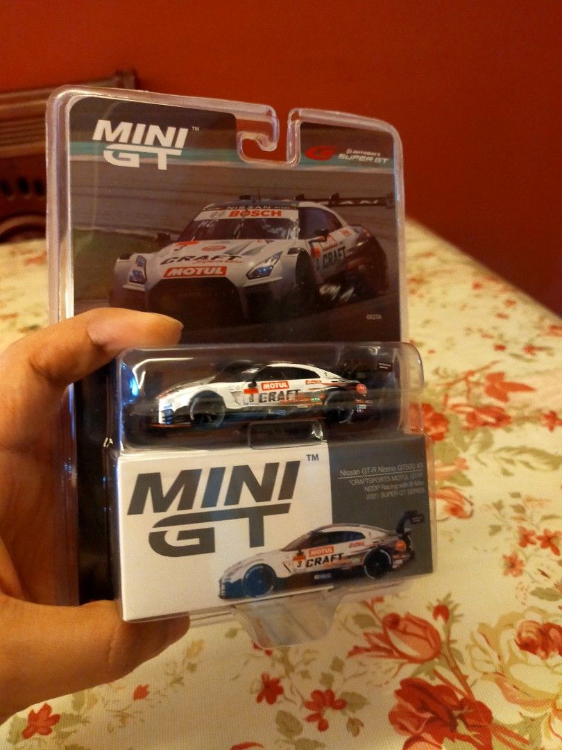 Mini GT Nissan Skyline GTR R35 Nismo GT500 White, Hobbies & Toys, Toys ...
