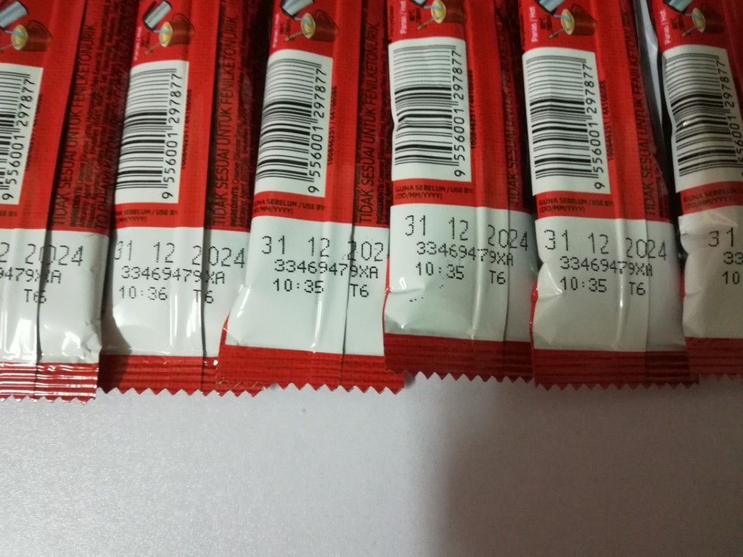 Nescafe Original 3 In 1 Red Sachets, Food & Drinks, Beverages on Carousell