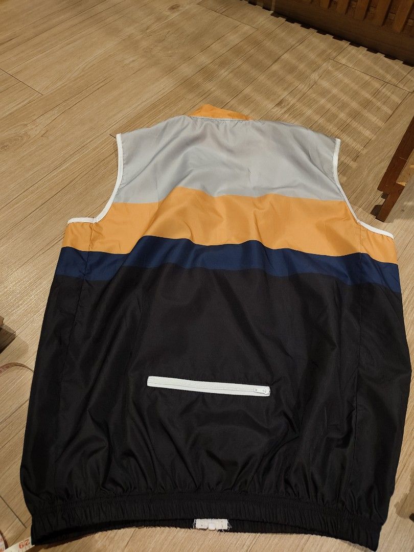 Rompi/vest sepeda, Olah Raga, Baju Olahraga di Carousell