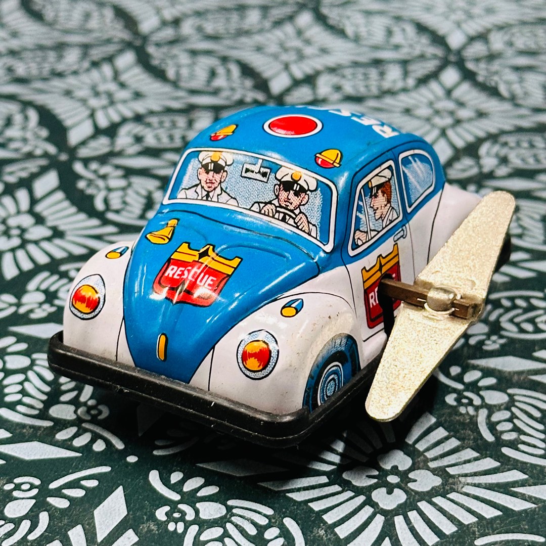 VOLKSWAGEN BEETLE RESCUE TIN Wind Up Vintage Toy Car Made in Japan ...