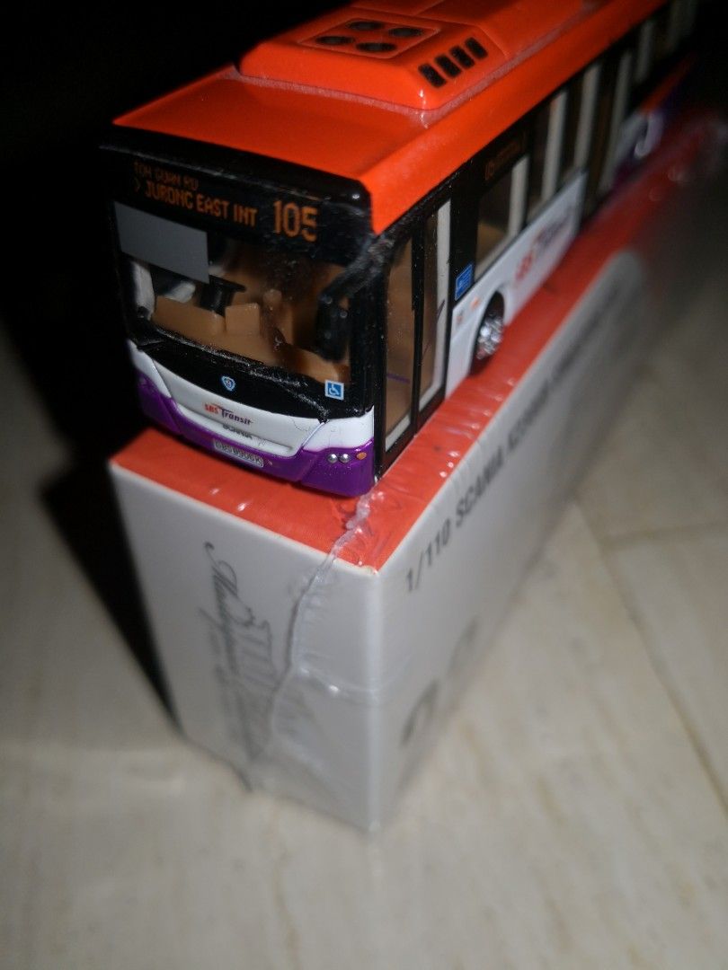 1/110 Scania K230UB Singapore SBS Transit 105, Hobbies & Toys, Toys & Games on Carousell
