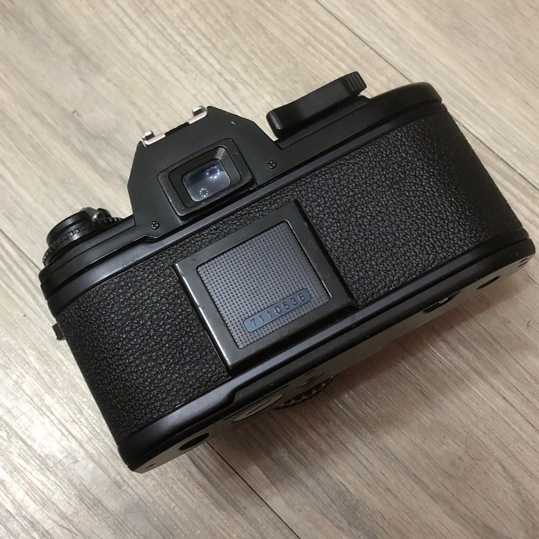快閃特賣 Nikon EM 底片相機 + TOSNER 28mm f2.8 MC多層鍍膜餅乾鏡, 相機攝影, 相機在旋轉拍賣