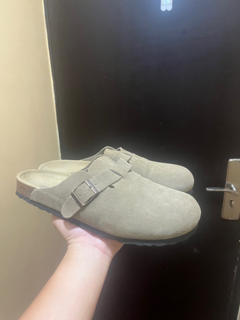 Birkenstock Boston Clogs, Men's Fashion, Footwear, Slippers & Slides on ...