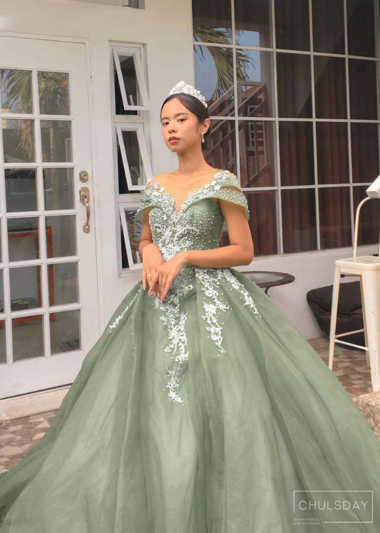 EMERALD GREEN GOWN FOR SAGALA DEBUT RENT SALE, Women's Fashion, Dresses ...