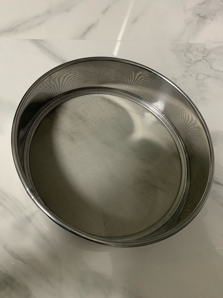 Fine mesh flour sift, Furniture & Home Living, Kitchenware & Tableware ...