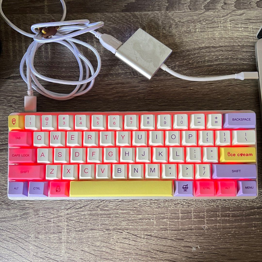Gmmk Compact 61-key with Free Ice Cream Keycapa, Computers & Tech ...