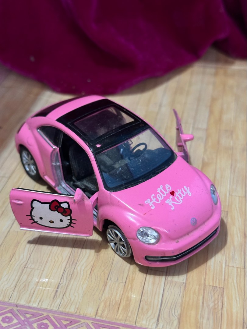 Hello Kitty Volkswagen the Beetle Diecast, Hobbies & Toys, Toys & Games ...