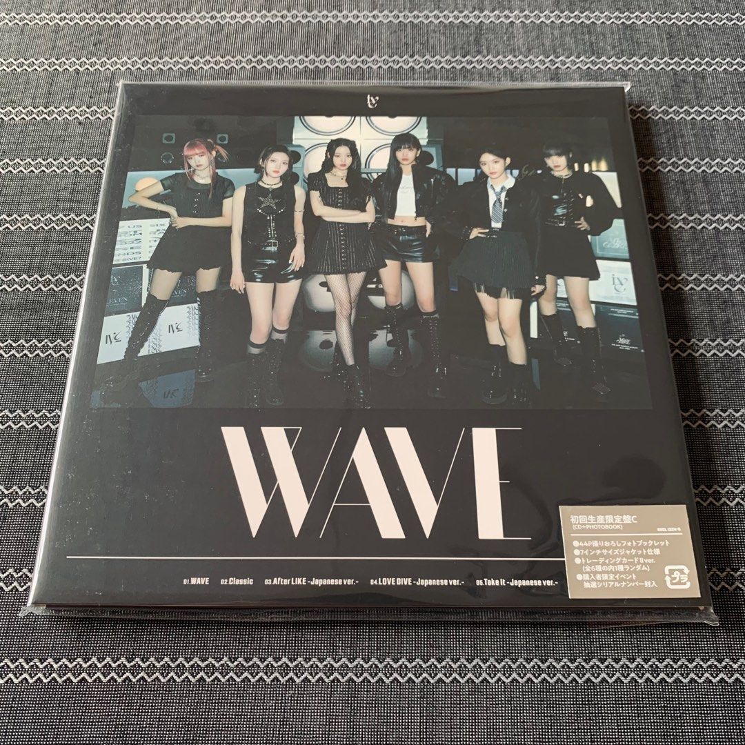 IVE - Wave [Limited Edition / Type C] CD + Photobook, Hobbies & Toys, Music & Media, CDs & DVDs ...