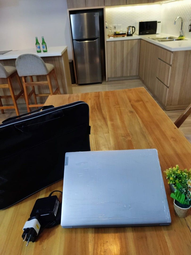 Jual Laptop Lenovo Ideapad Slim W Superslim Ram Gb Ssd Gb Elektronik Komputer