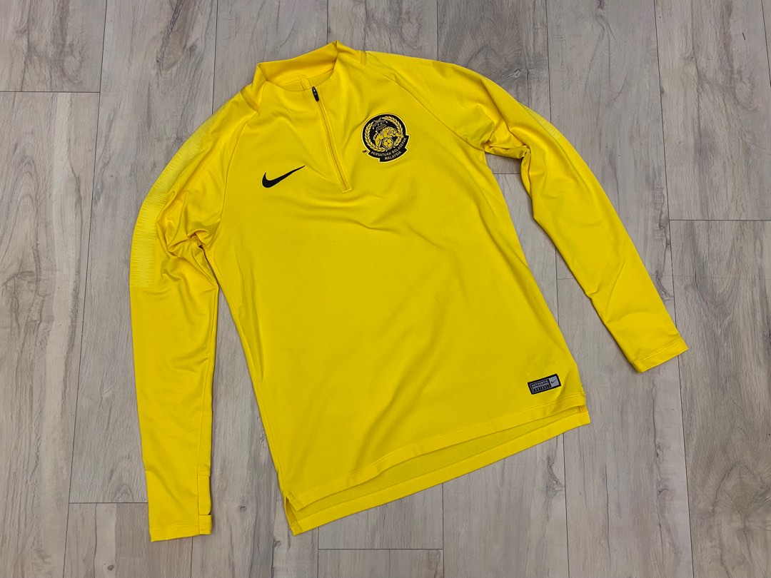 Nike FAM Malaysia Jacket, Men's Fashion, Activewear on Carousell