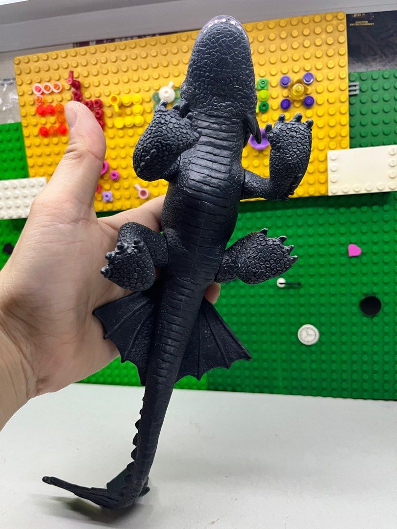 Toothless how to train your dragon figure, Hobbies & Toys, Toys & Games ...