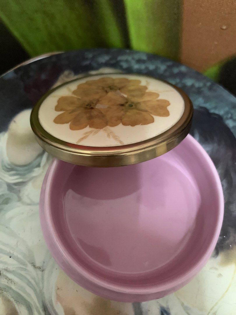 Vintage Framecraft Dried Flower trinket box, Made in the UK, Porcelain ...