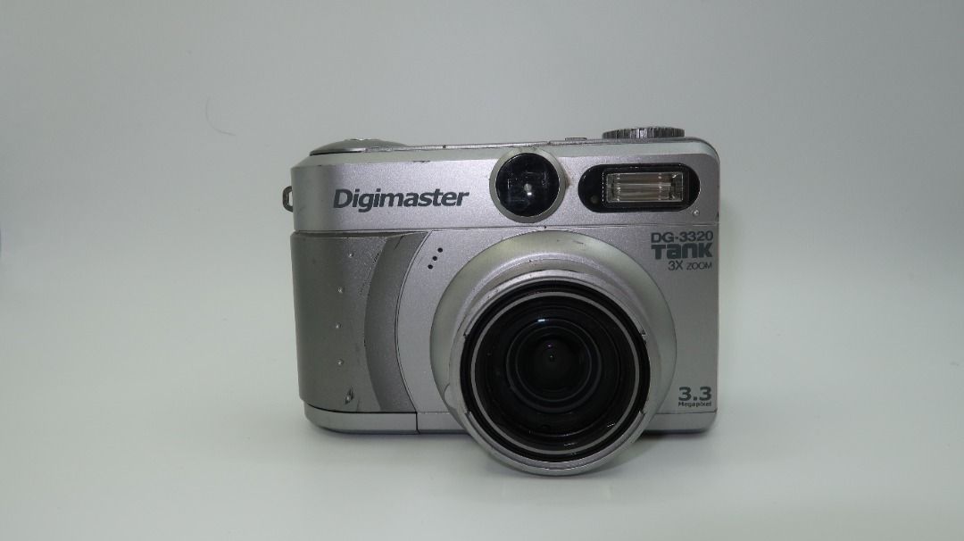 瑕疵堪用 Digimaster DG-3320 相機 坦克機 CCD數位相機 老相機 類似底片相機感 小紅書, 相機攝影, 相機在旋轉拍賣